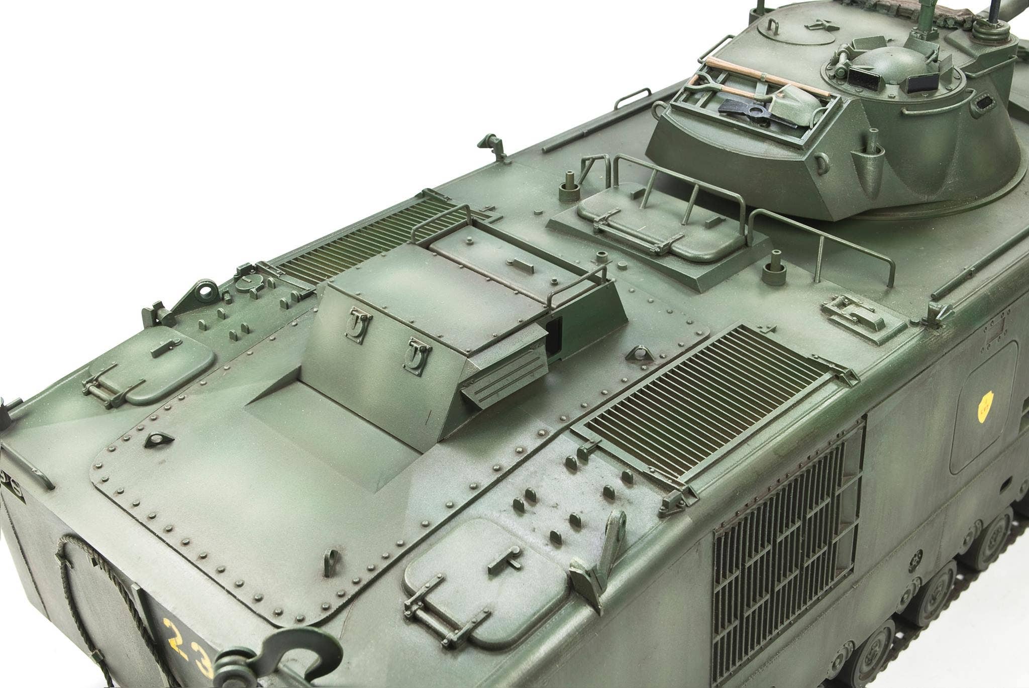 1/35 LVTH6A1 火力支援車 | HLJ.co.jp