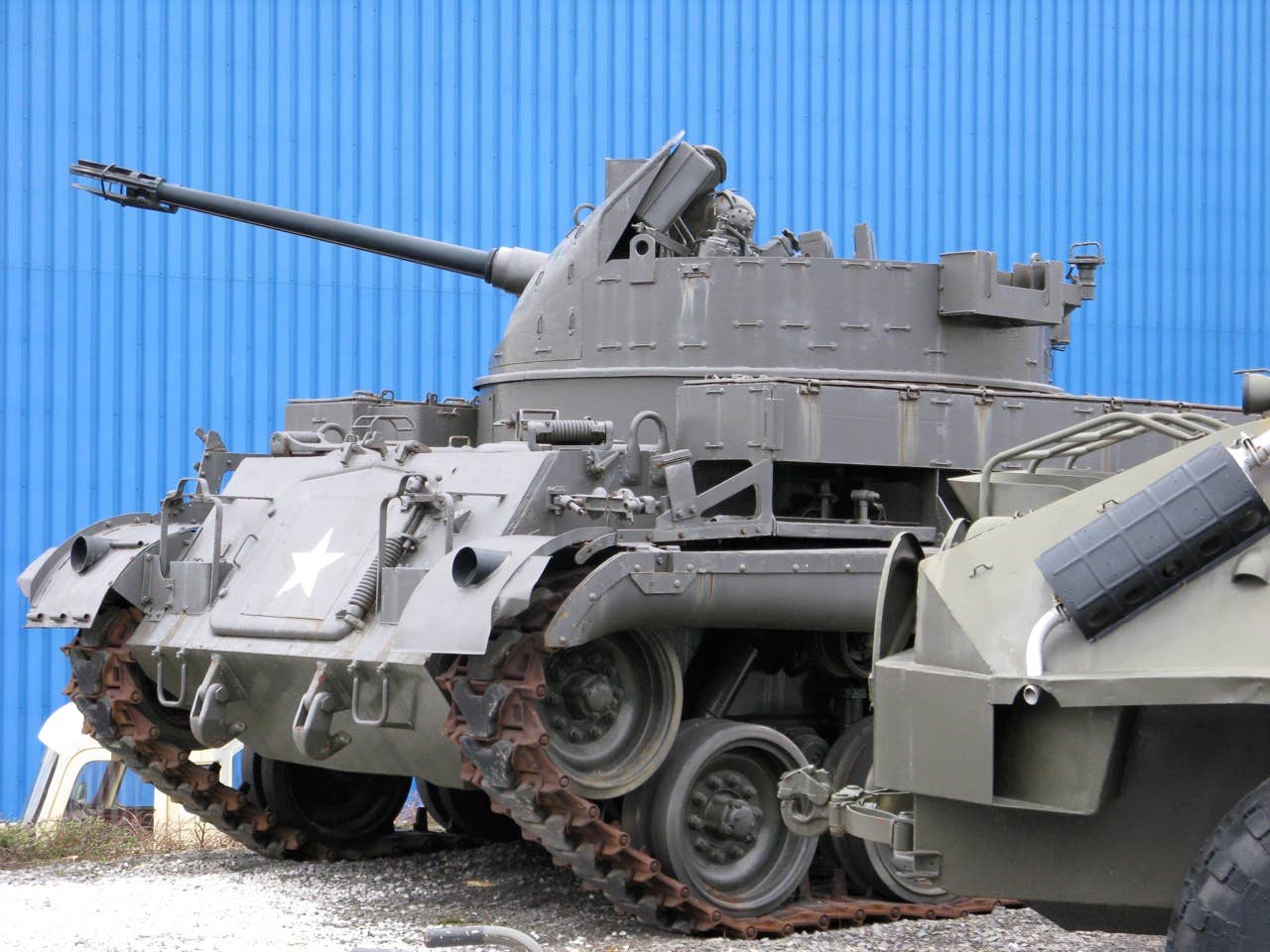 1/35 M24A1 自走高射機関砲ダスター後期型 (ベトナム戦争) | HLJ.co.jp