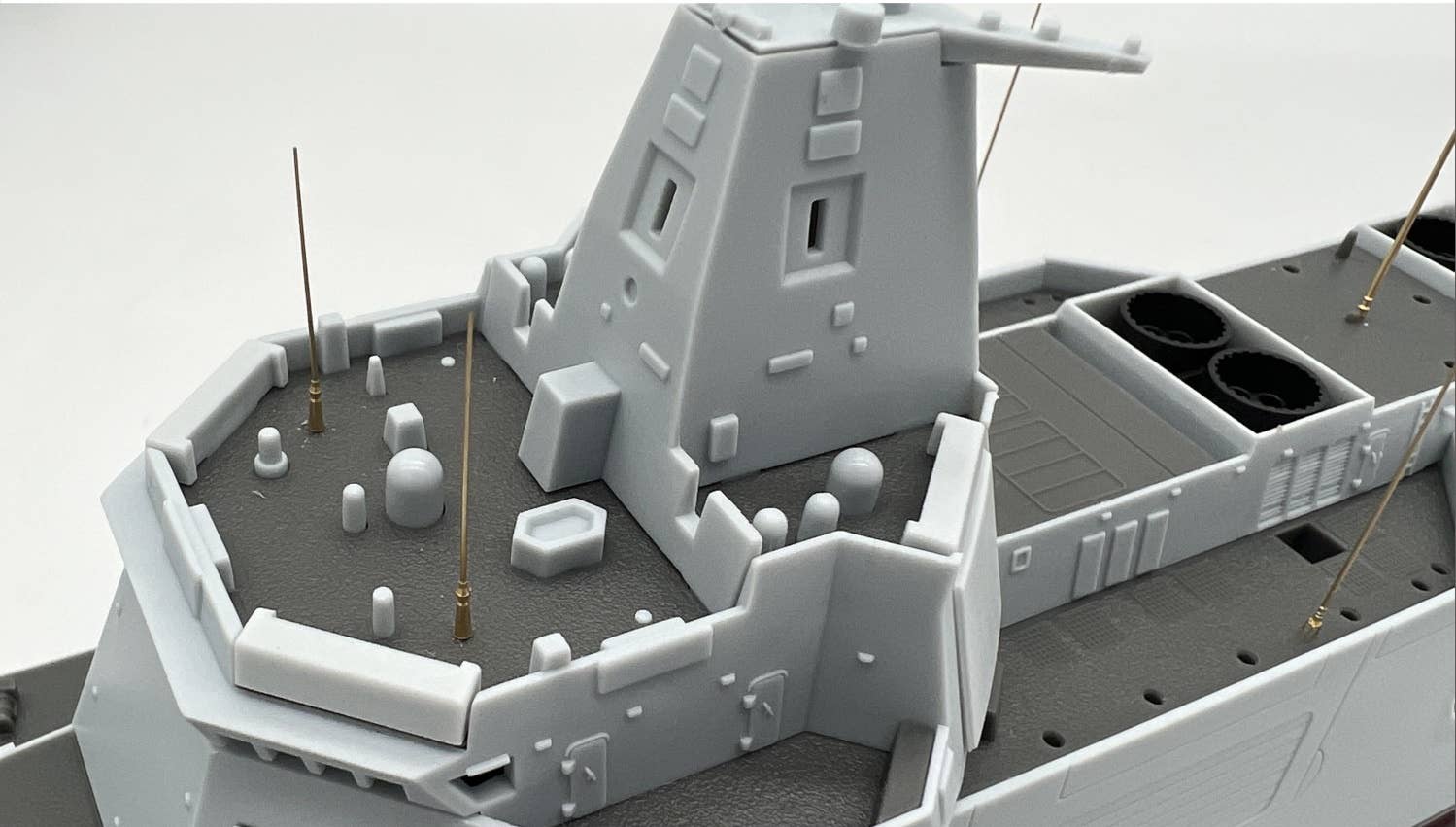 1/350 055型 ミサイル駆逐艦用アンテナ&砲身セット (マジックファクトリー用) | HLJ.co.jp