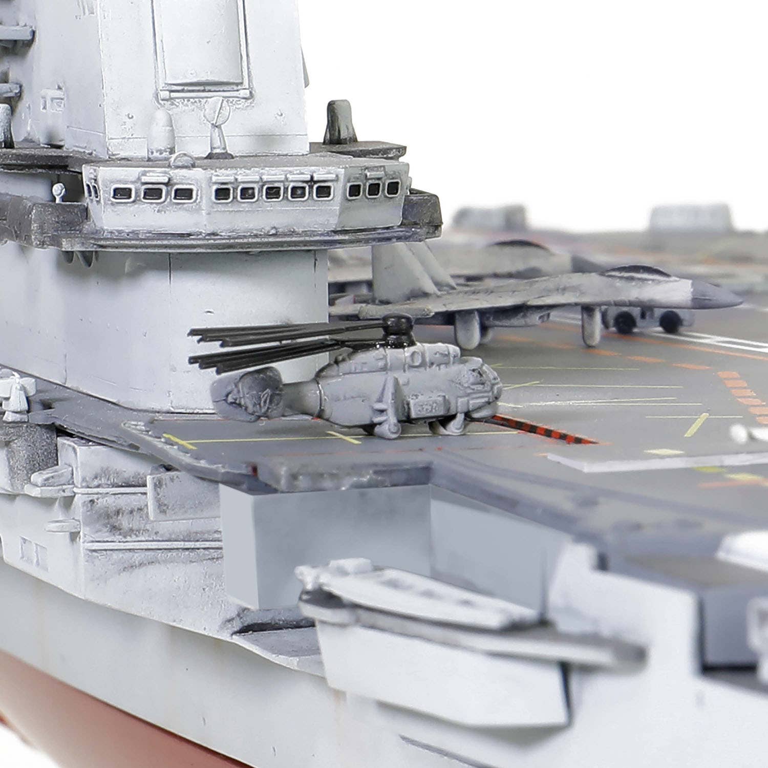 1/700 中華人民共和国海軍 空母 遼寧 2017年 香港 (フルハル仕様) 完成品 | HLJ.co.jp